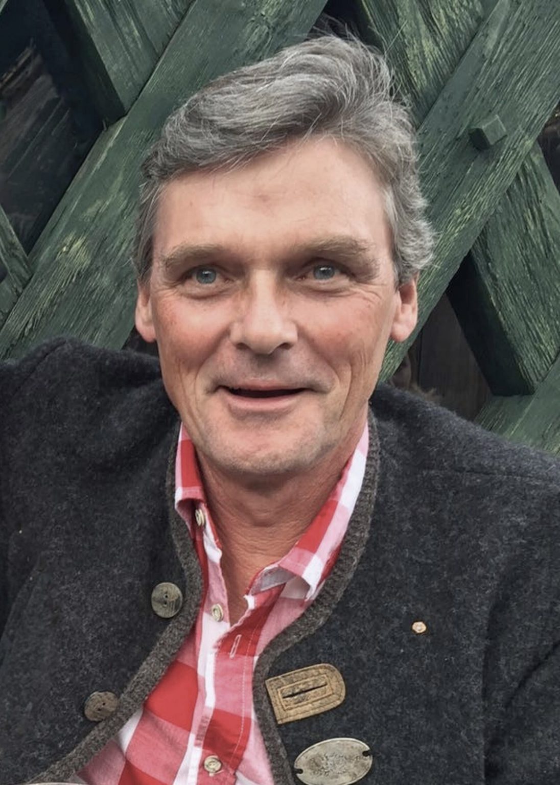 Dr. Alexander Wenisch (65) - Bestattung Neunkirchen